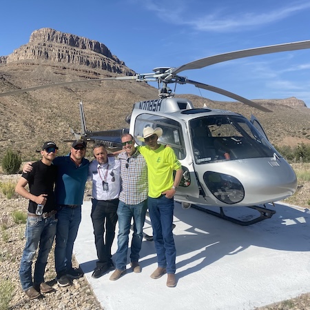 GRAND CANYON HELICOPTER AND WESTERN RANCH ADVENTURE LANDING TOUR