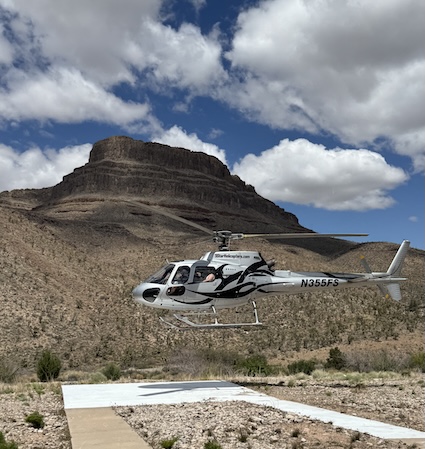 GRAND CANYON HELICOPTER AND WESTERN RANCH ADVENTURE LANDING TOUR